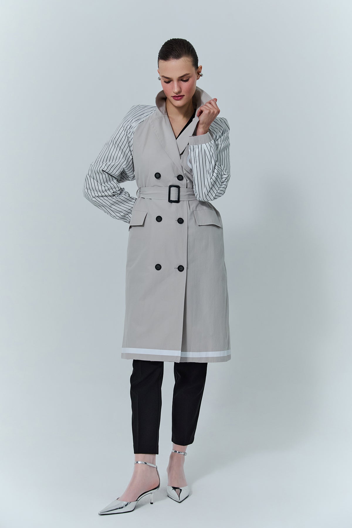 Sırtı Baskılı Garni Detaylı Trençkot Taş – QUZU